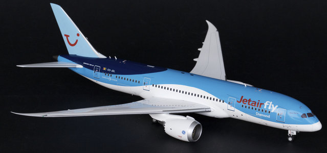 ScaleModelStore.com :: Boeing 787 - #11