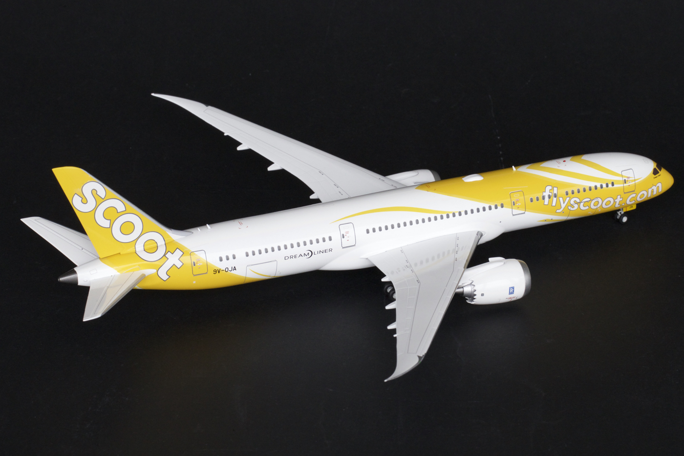 ScaleModelStore.com :: JC Wings 1:200 - XX2755 - Scoot Boeing 787-9