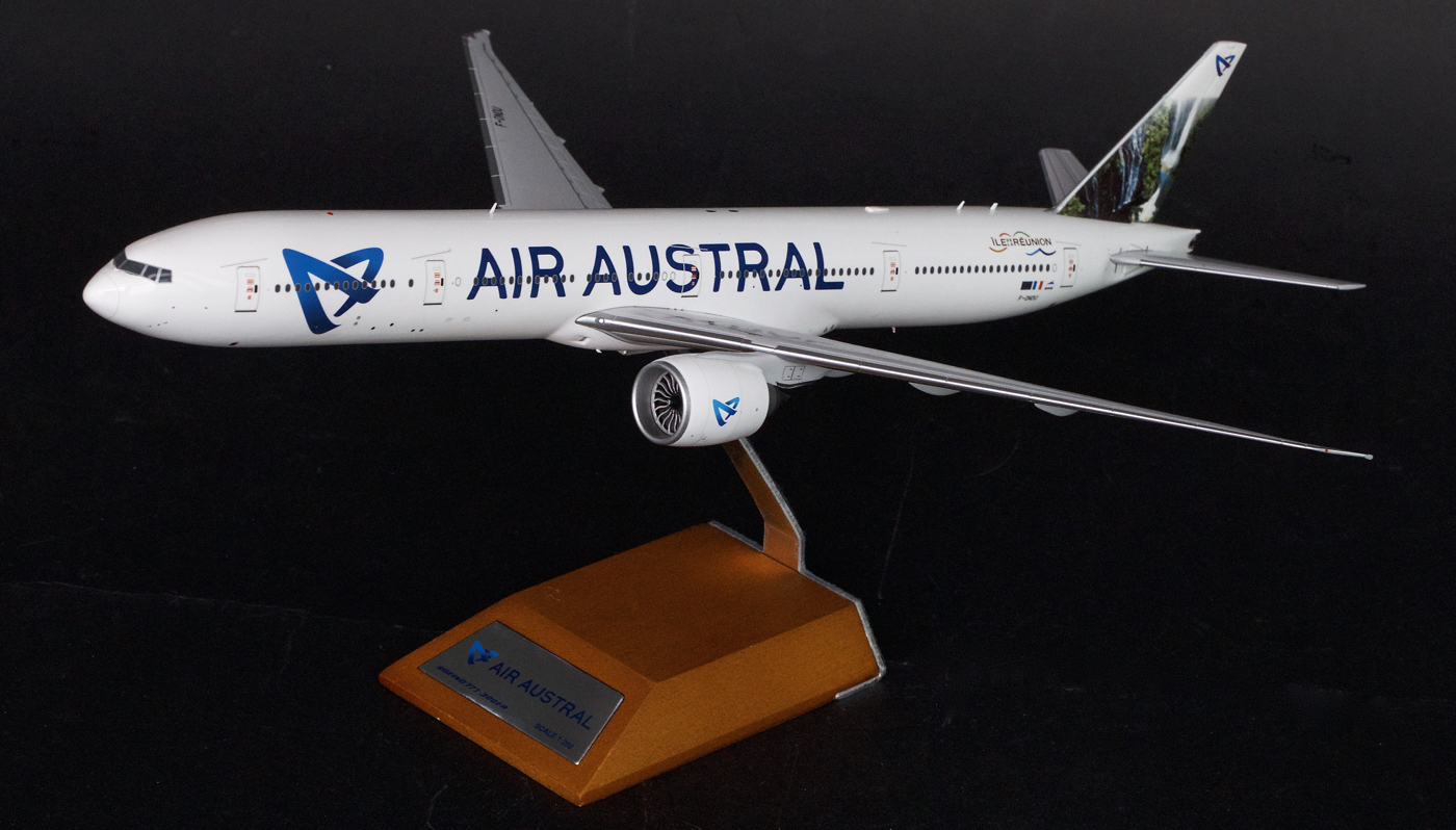 ScaleModelStore.com :: JC Wings 1:200 - LH2032 - Air Austral Boeing 777-300