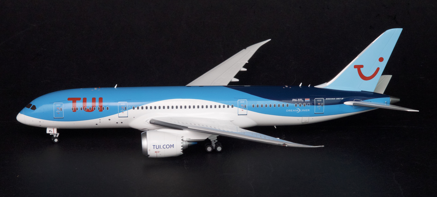 Scale Model Store.com :: JC Wings 1:200 - LH2004 - TUI Boeing 787-8
