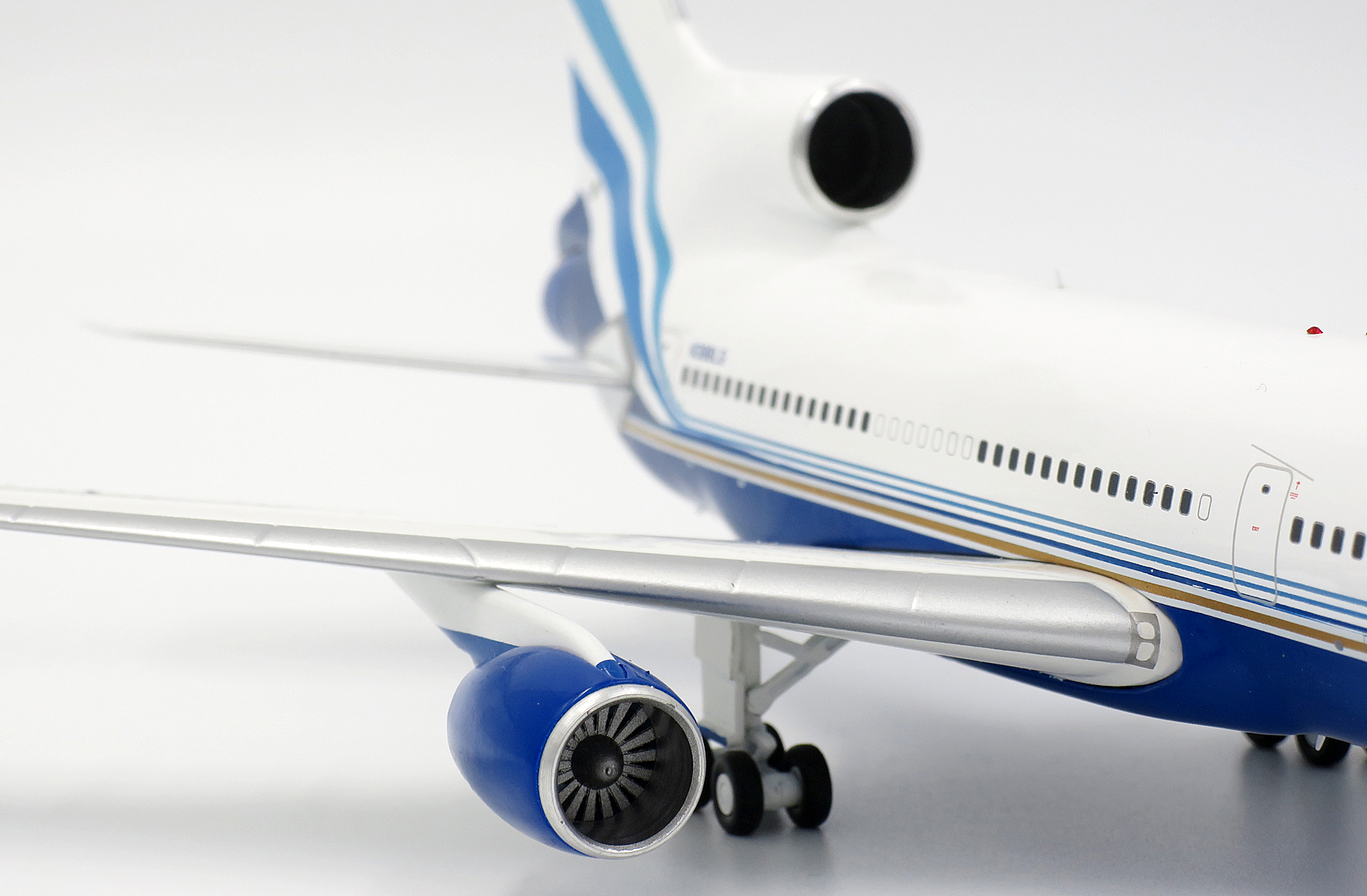 ScaleModelStore.com :: JC Wings 1:200 - LH2081 - Sands Lockheed L-1011 ...