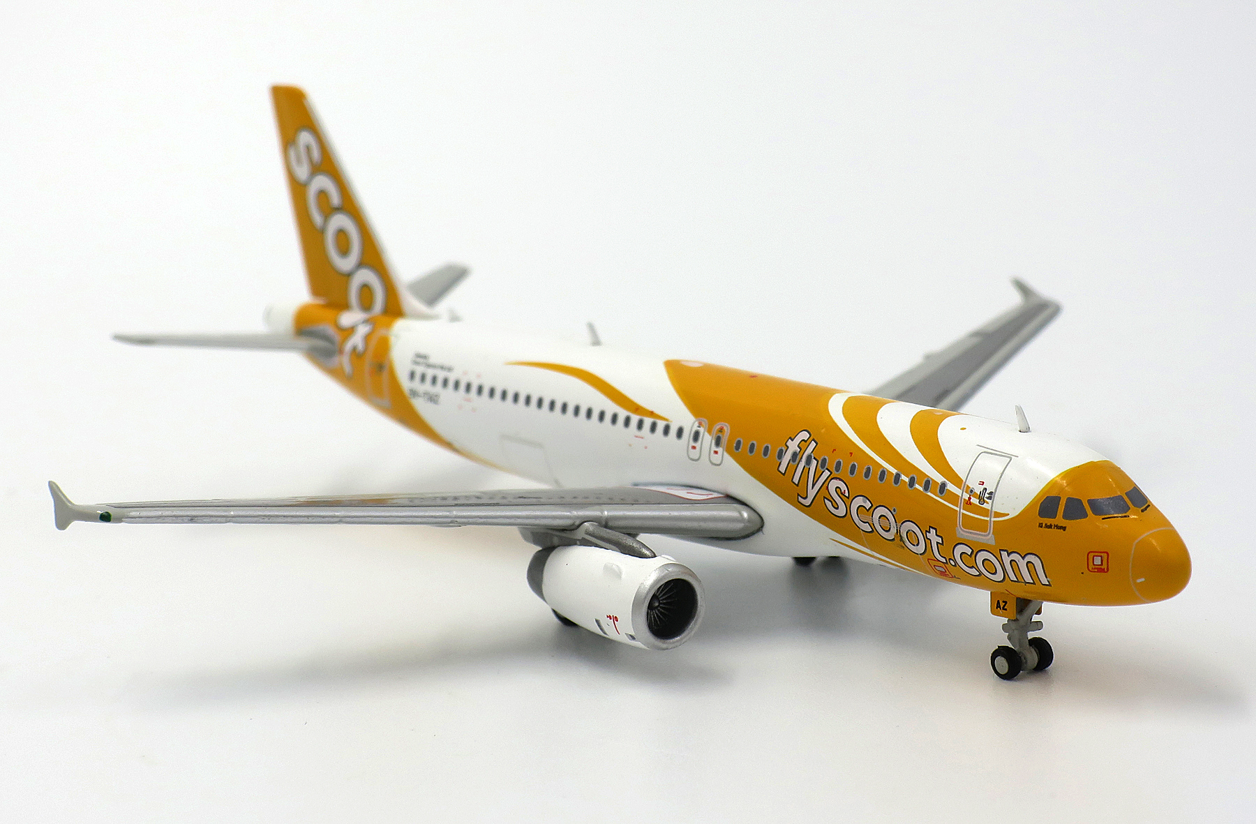 ScaleModelStore.com :: JC Wings 1:400 - XX4723 - Scoot Airbus A320