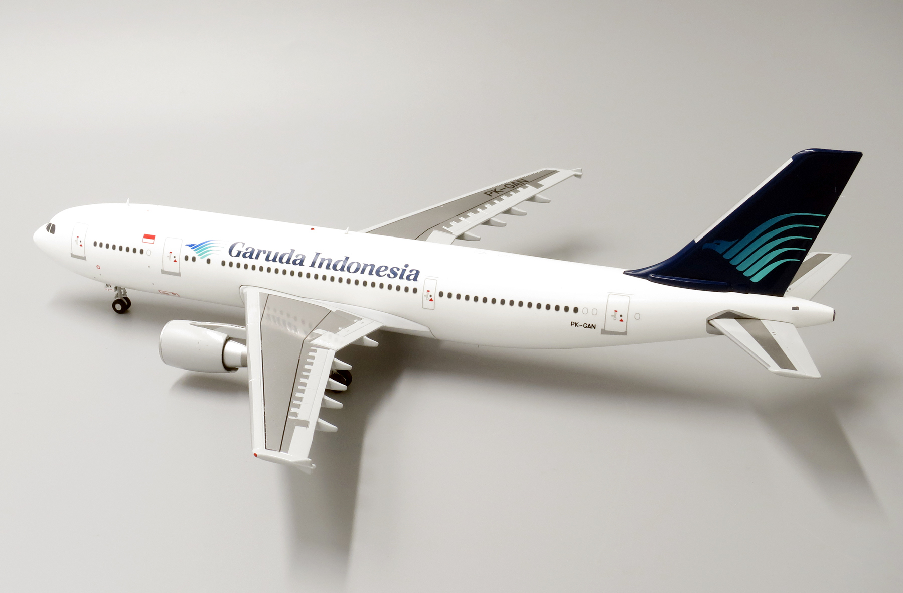 ScaleModelStore.com :: JC Wings 1:200 - LH2069 - Garuda Indonesia ...