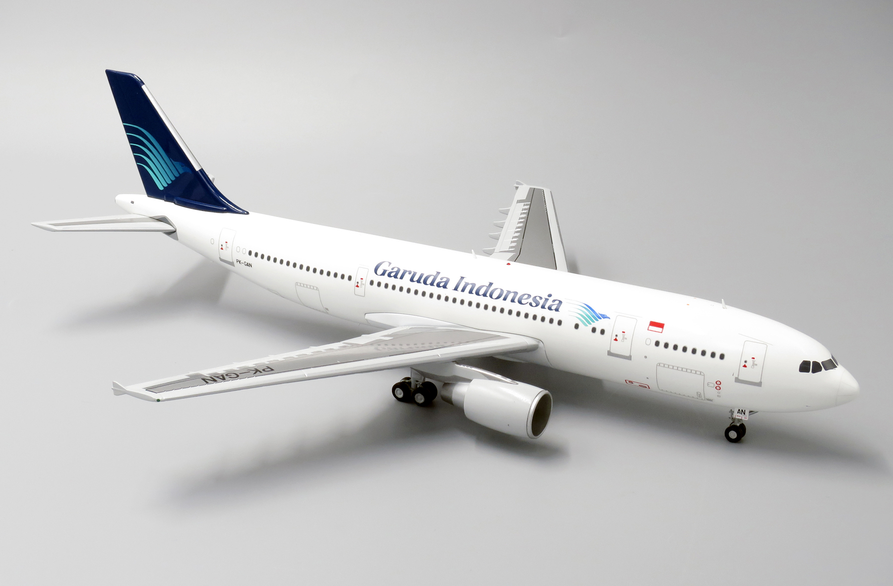 ScaleModelStore.com :: JC Wings 1:200 - LH2069 - Garuda Indonesia ...