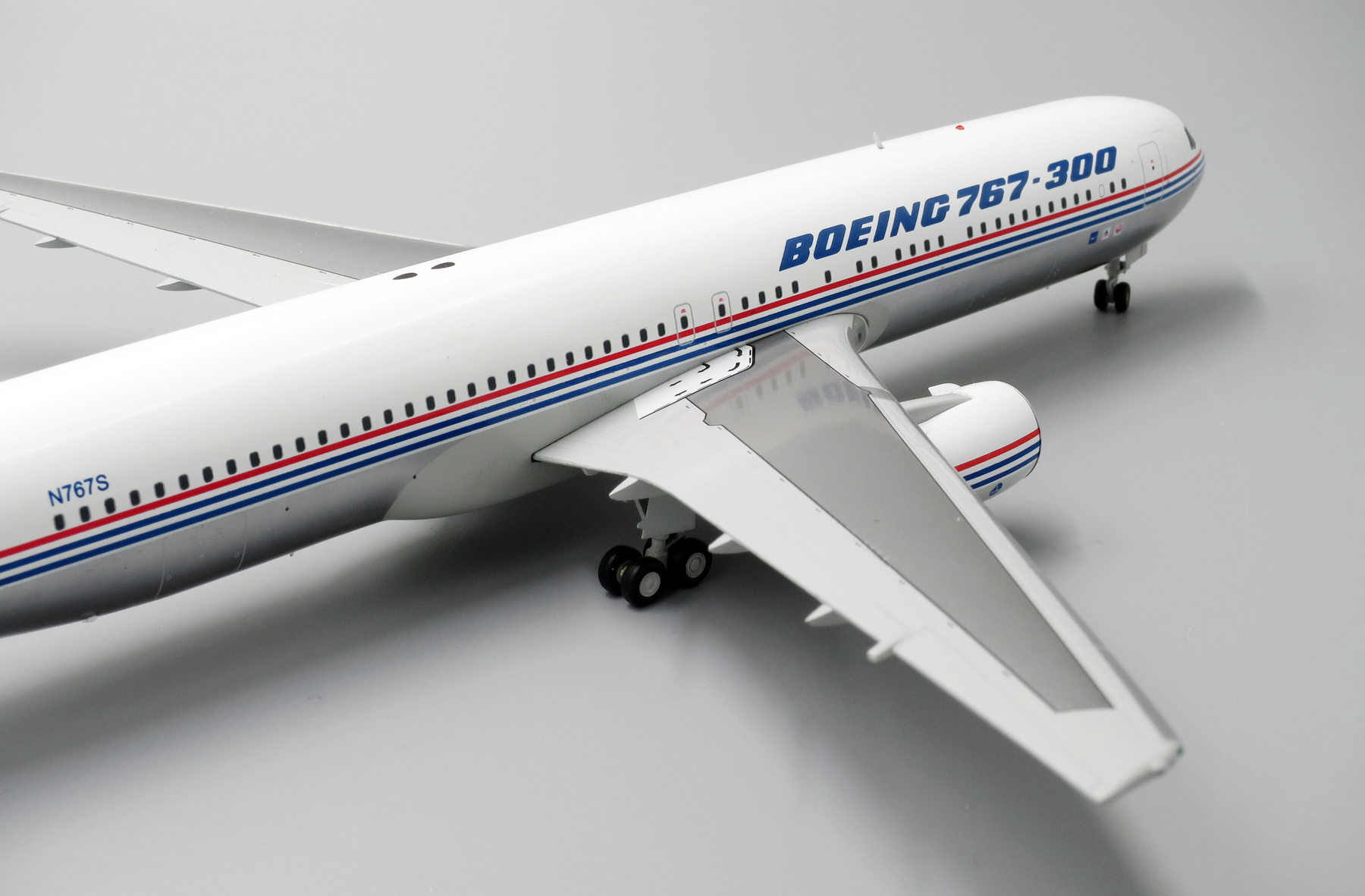 Scale Model Store.com :: JC Wings 1:200 - LH2111 - Boeing House Colors ...
