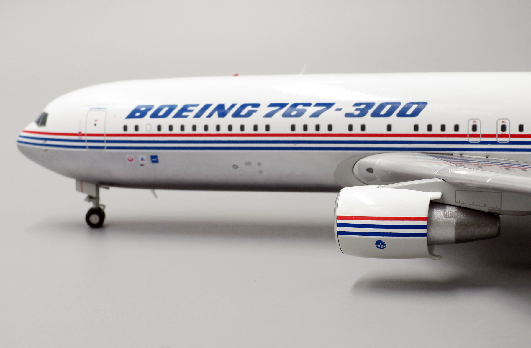 Scale Model Store.com :: JC Wings 1:200 - LH2111 - Boeing House Colors ...