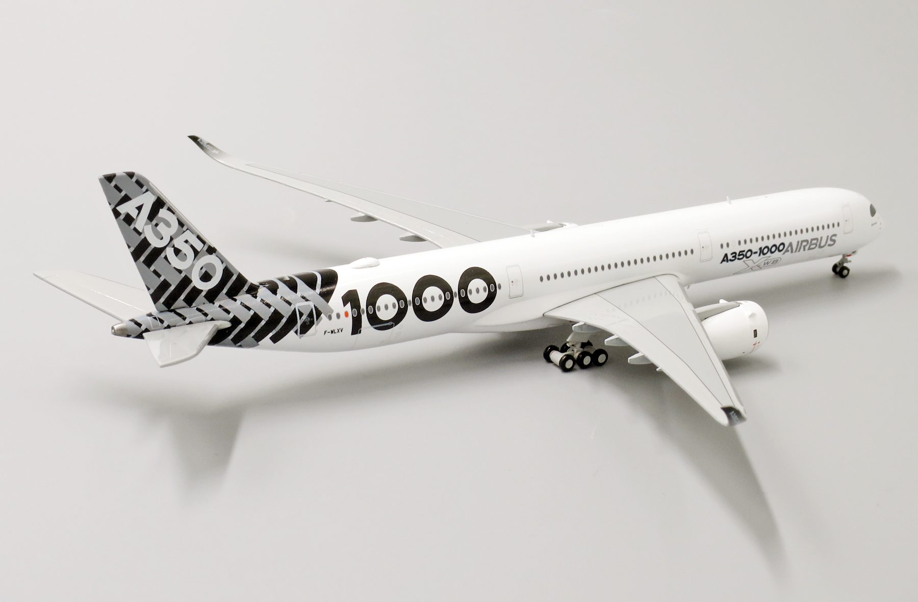 ScaleModelStore.com :: JC Wings 1:400 - XX4037 - Airbus House Colours ...