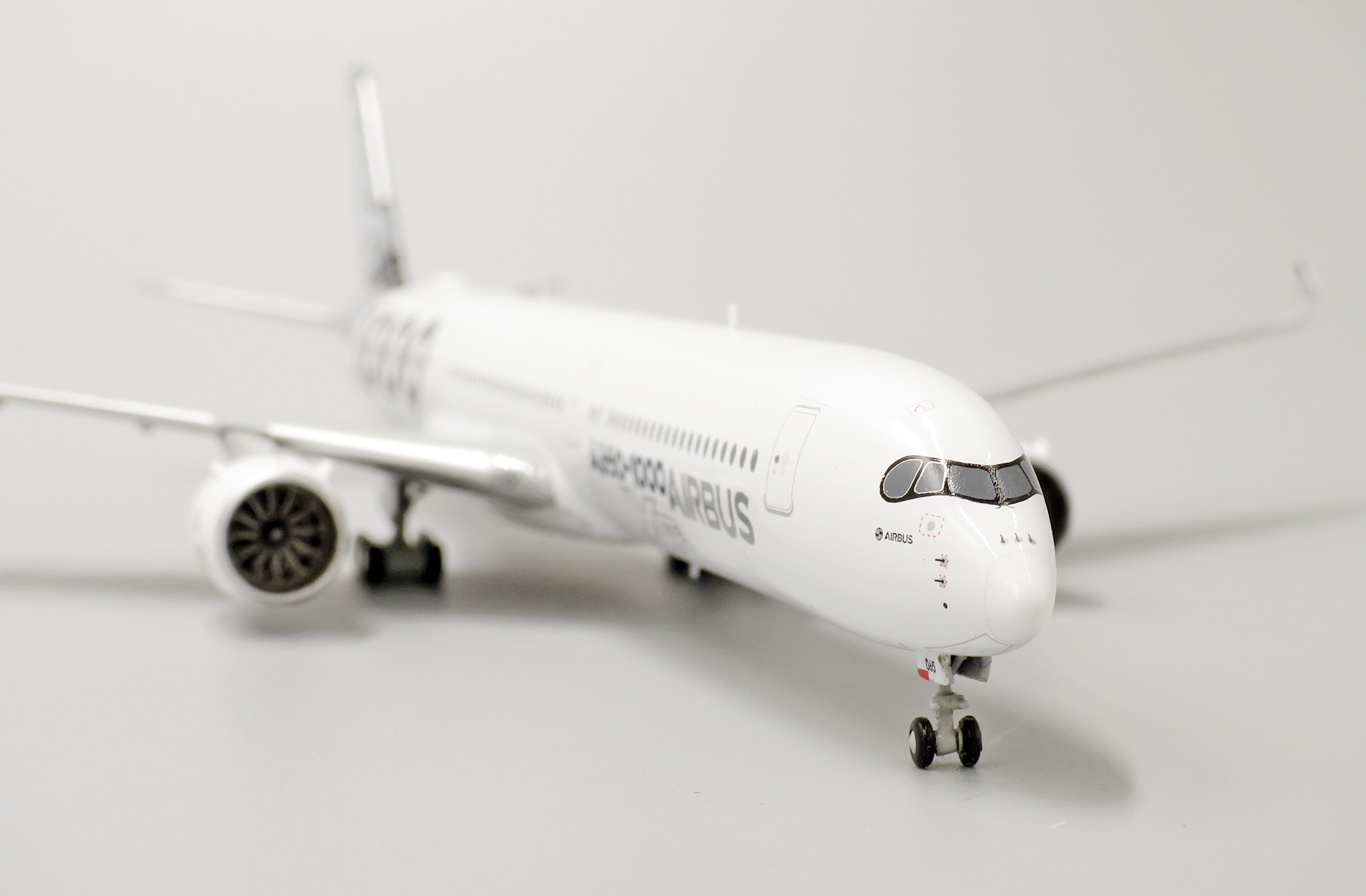 ScaleModelStore.com :: JC Wings 1:400 - XX4037 - Airbus House Colours ...