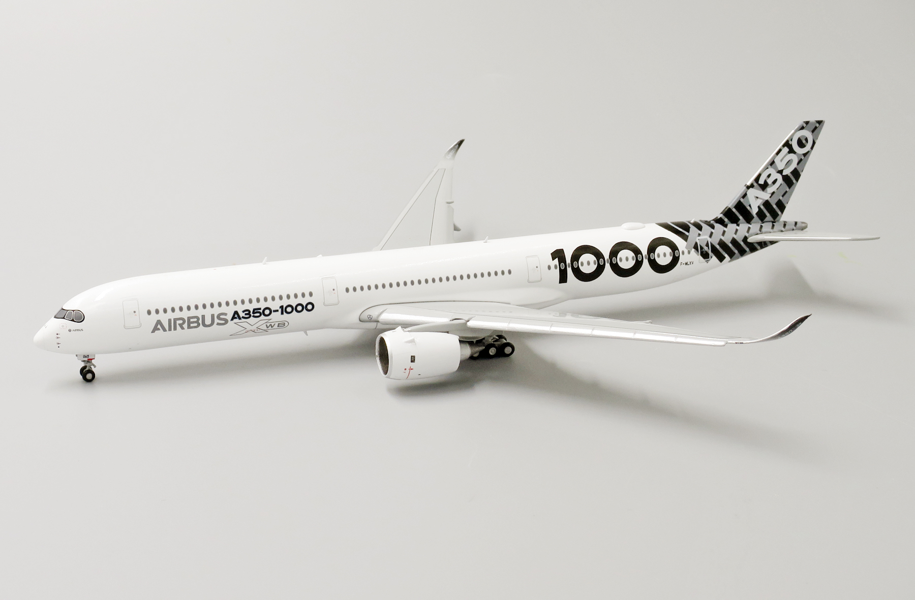 ScaleModelStore.com :: JC Wings 1:400 - XX4037A - Airbus House Colours ...