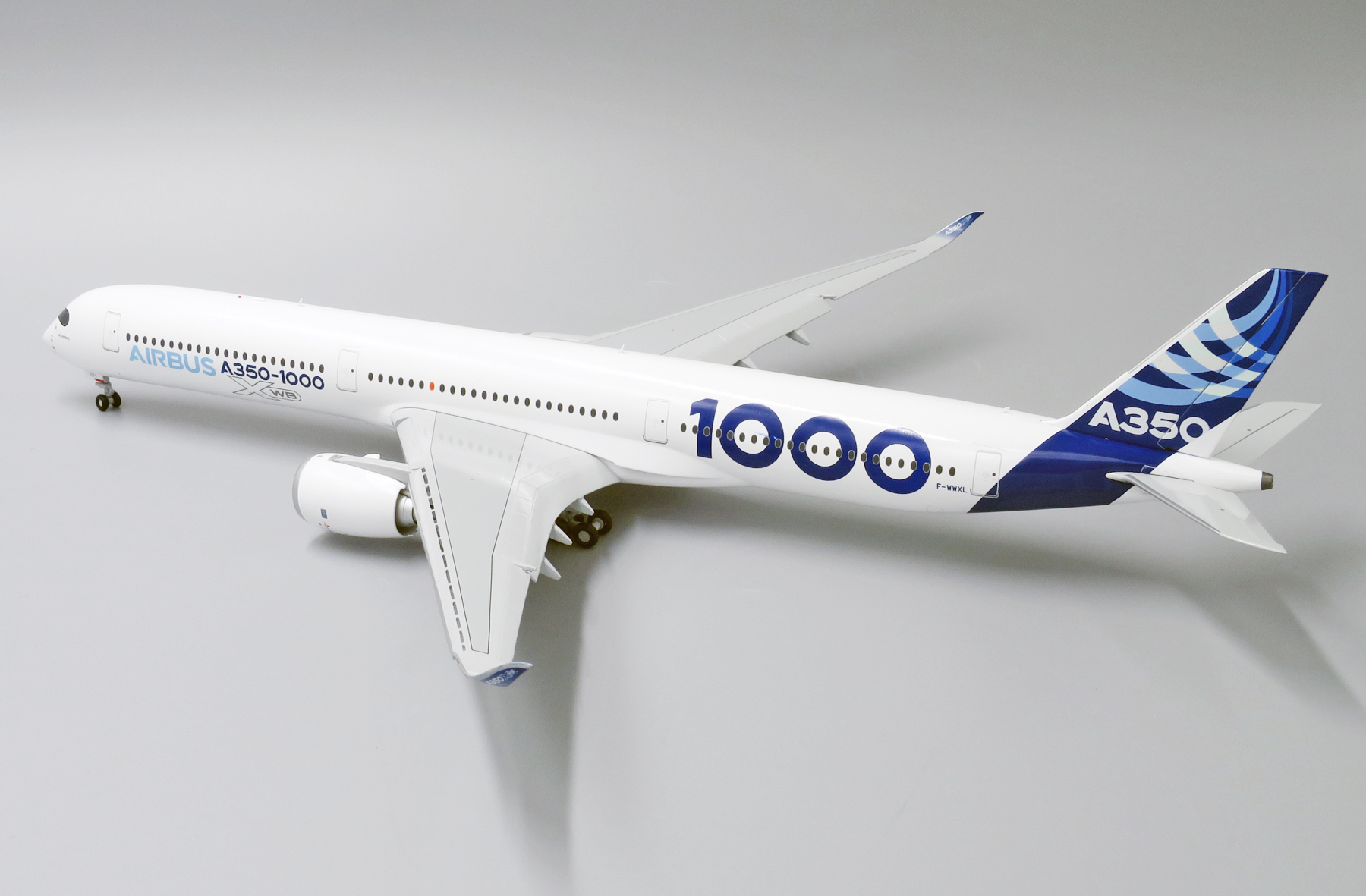 ScaleModelStore.com :: JC Wings 1:200 - LH2086A - House colours Airbus ...