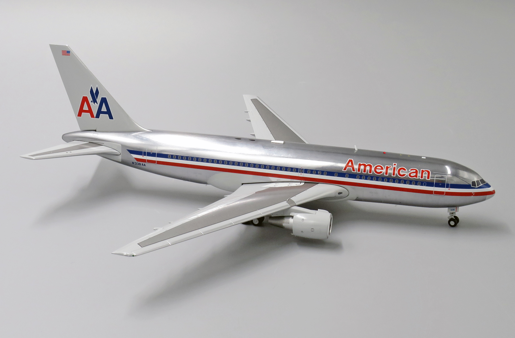 ScaleModelStore.com :: JC Wings 1:200 - LH2170 - American Airlines ...