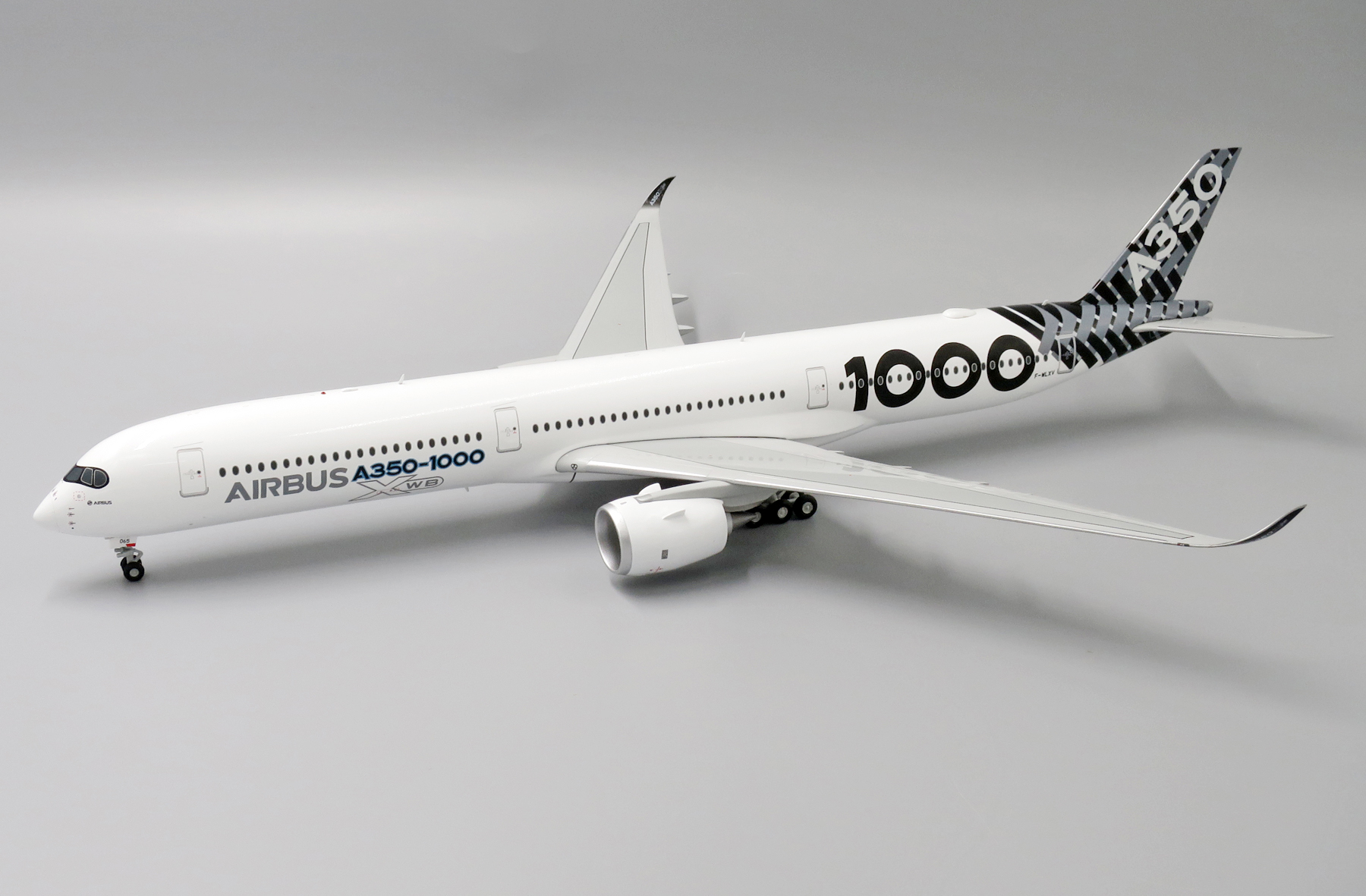 ScaleModelStore.com :: JC Wings 1:200 - XX2048 - Airbus House Colours ...