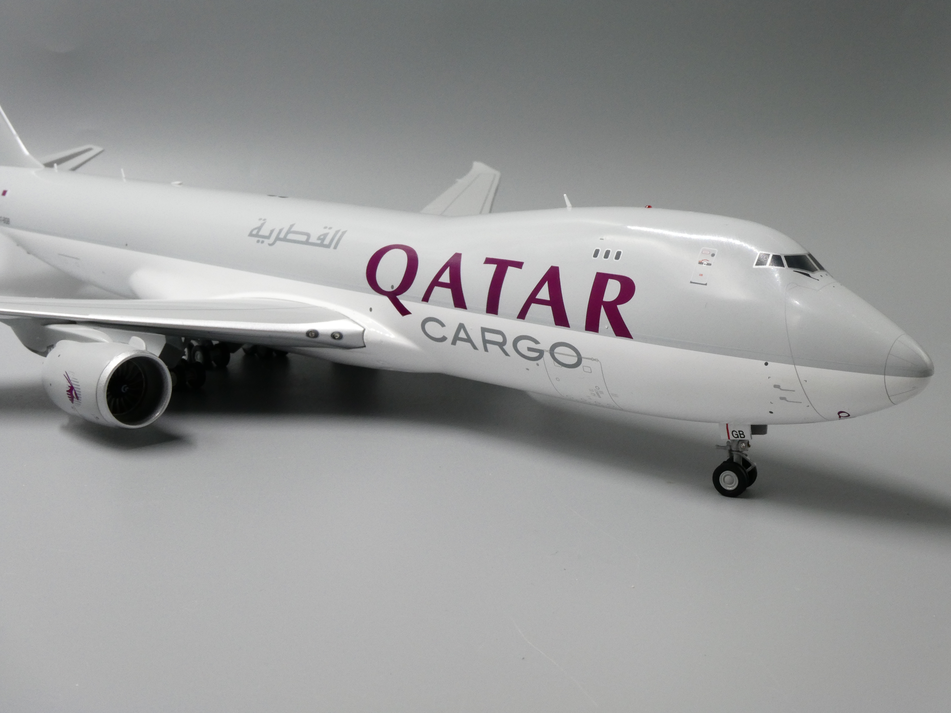 ScaleModelStore.com :: JC Wings 1:200 - LH2168 - Qatar Cargo Boeing 747-8F