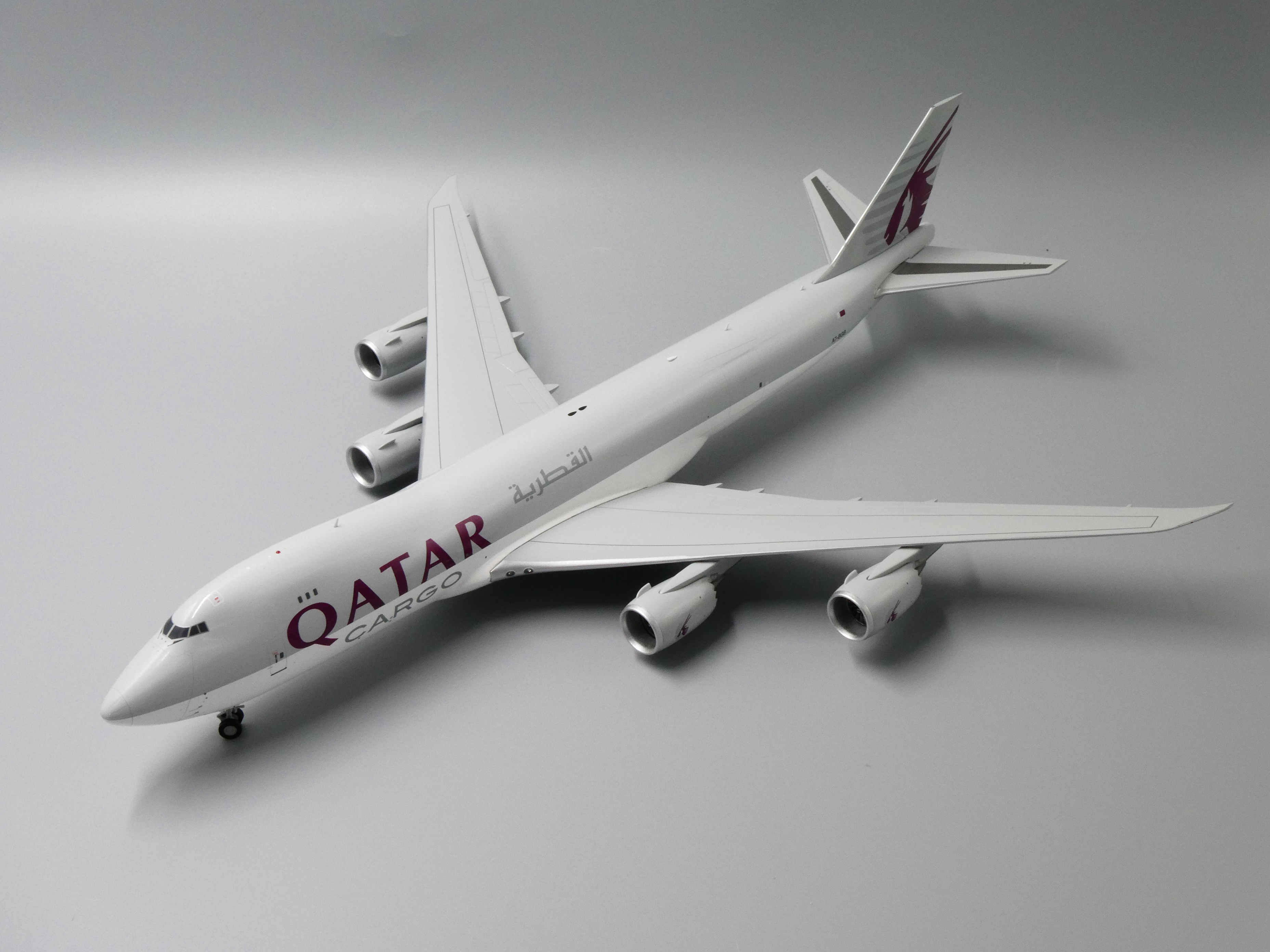 ScaleModelStore.com :: JC Wings 1:200 - LH2168 - Qatar Cargo Boeing 747-8F