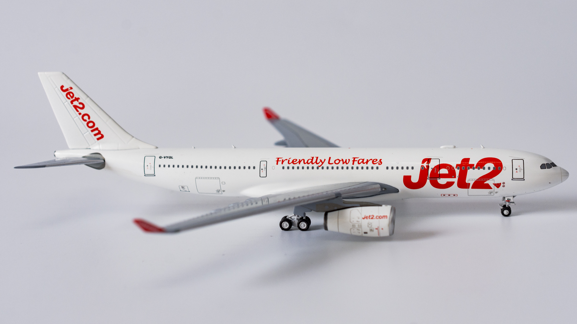 ScaleModelStore.com :: NG Models 1:400 - 61002 - Jet2 Airbus A330-200