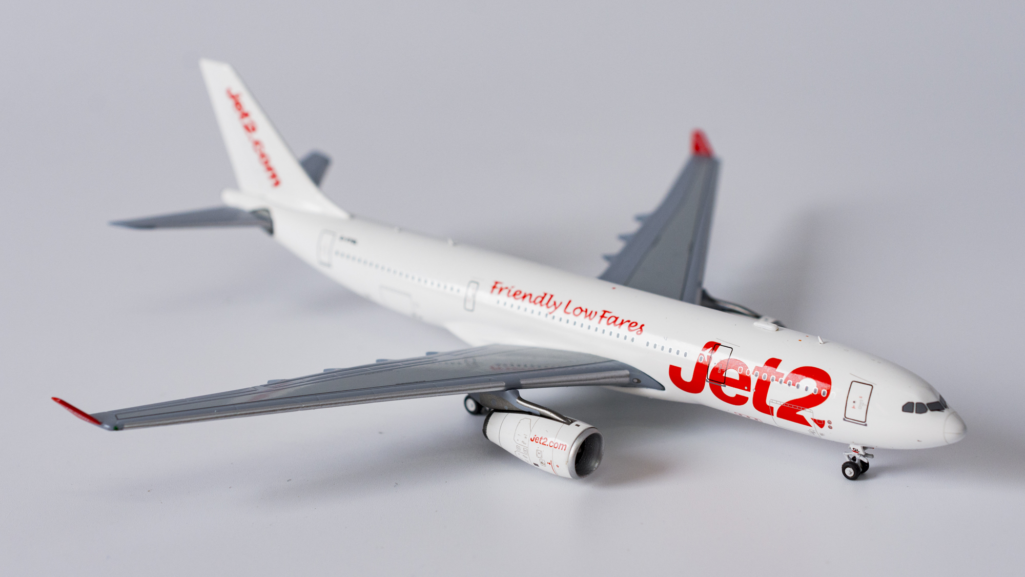 ScaleModelStore.com :: NG Models 1:400 - 61002 - Jet2 Airbus A330-200