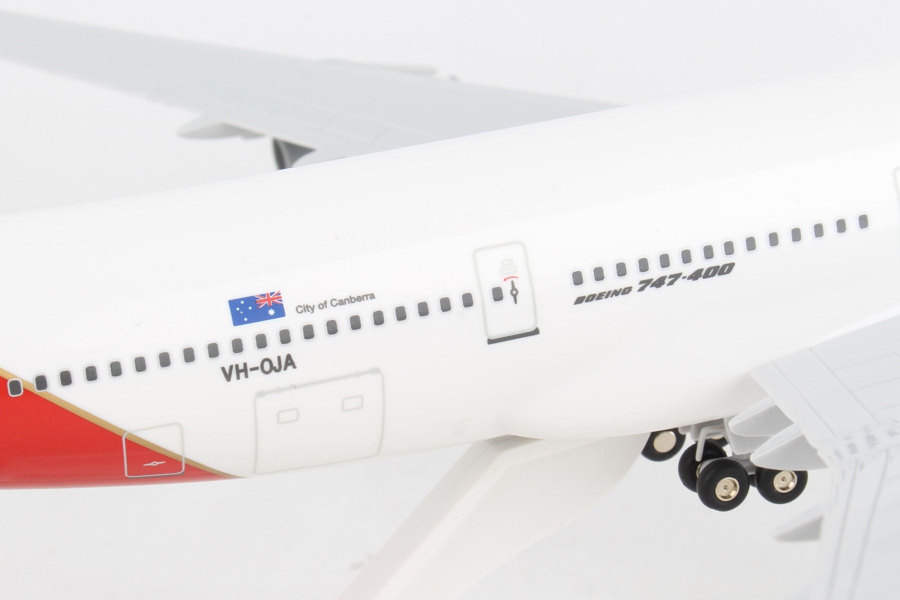 ScaleModelStore.com :: Skymarks 1:200 - SKR1026 - Qantas Boeing 747-400