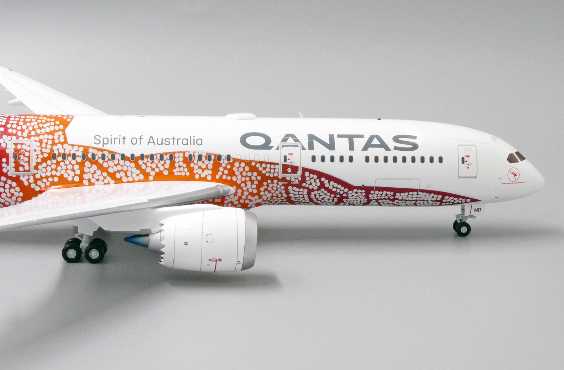 ScaleModelStore.com :: JC Wings 1:200 - EW2789001 - Qantas Boeing 787-9