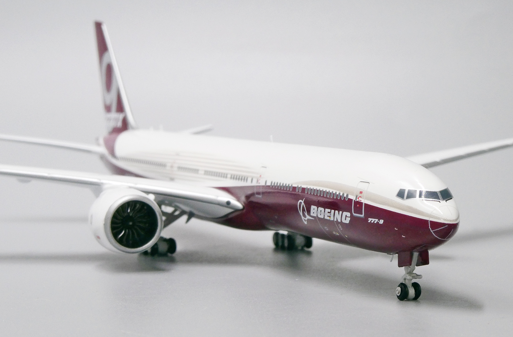 ScaleModelStore.com :: JC Wings 1:400 - LH4126 - Boeing Company Boeing ...