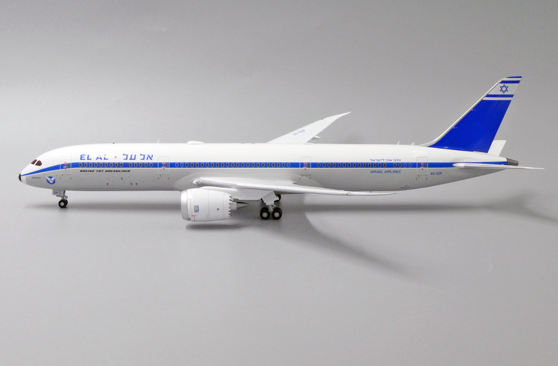 Airplanes & Jets Flight Miniatures Lauda Air Boeing 767-300 1:200 Scale ...