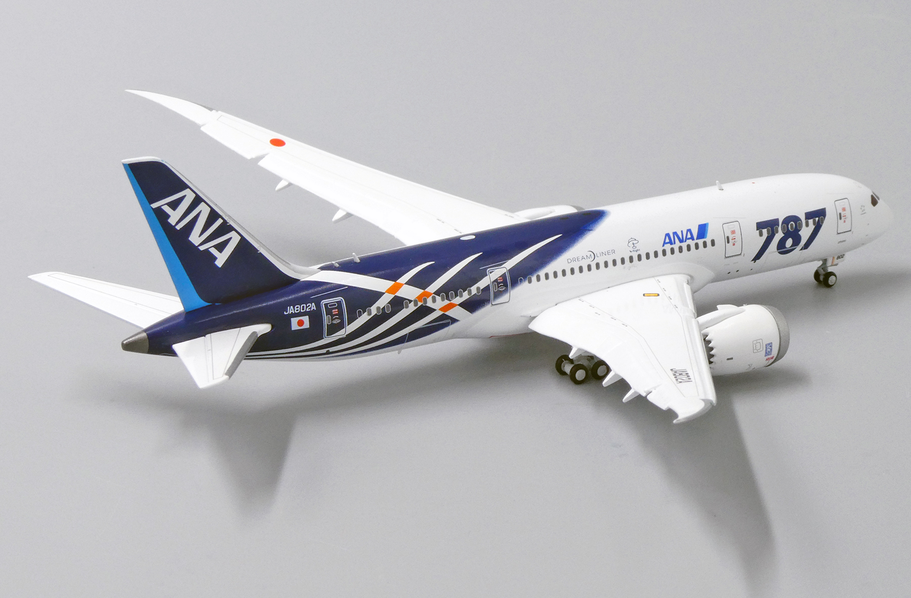 Scale Model Store.com :: JC Wings 1:400 - XX4043A - ANA Boeing 787-8
