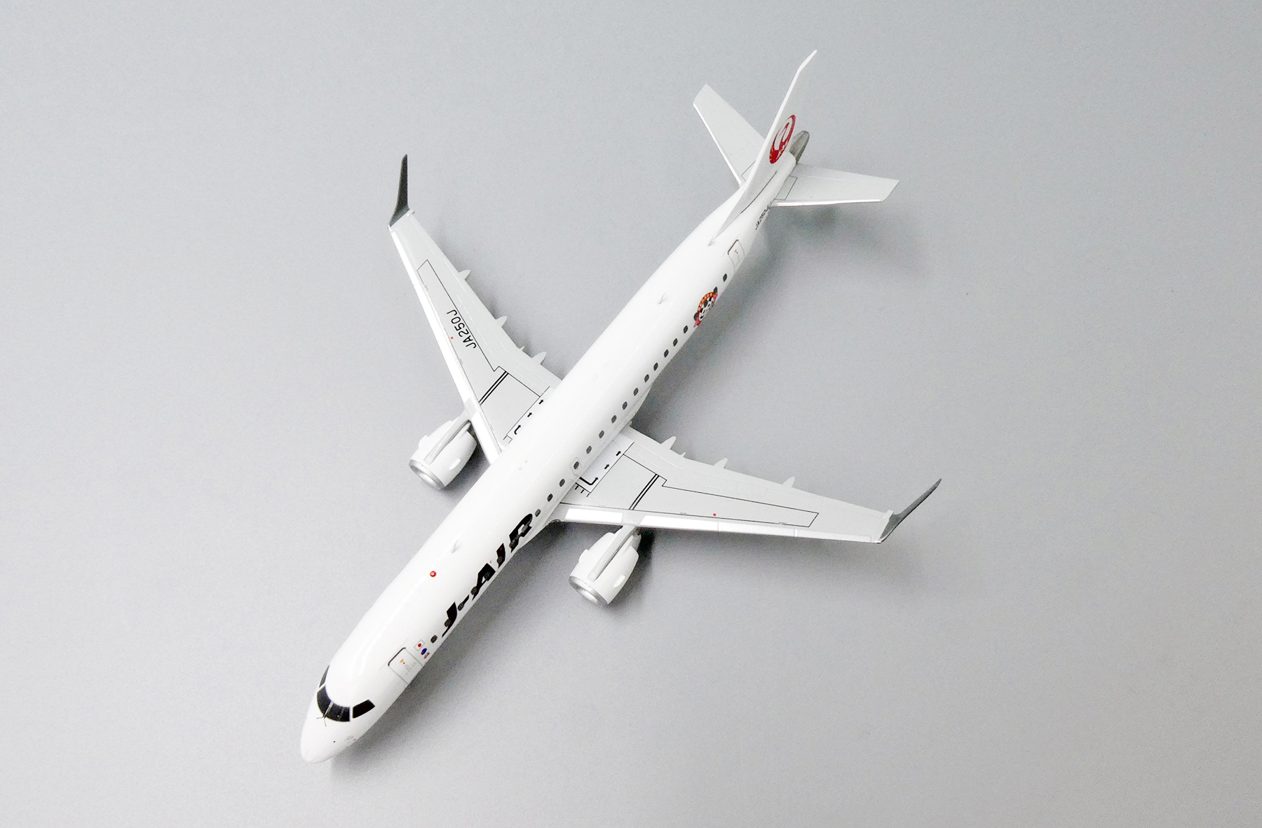 ScaleModelStore.com :: JC Wings 1:200 - EW2190001 - J-Air Embraer 190