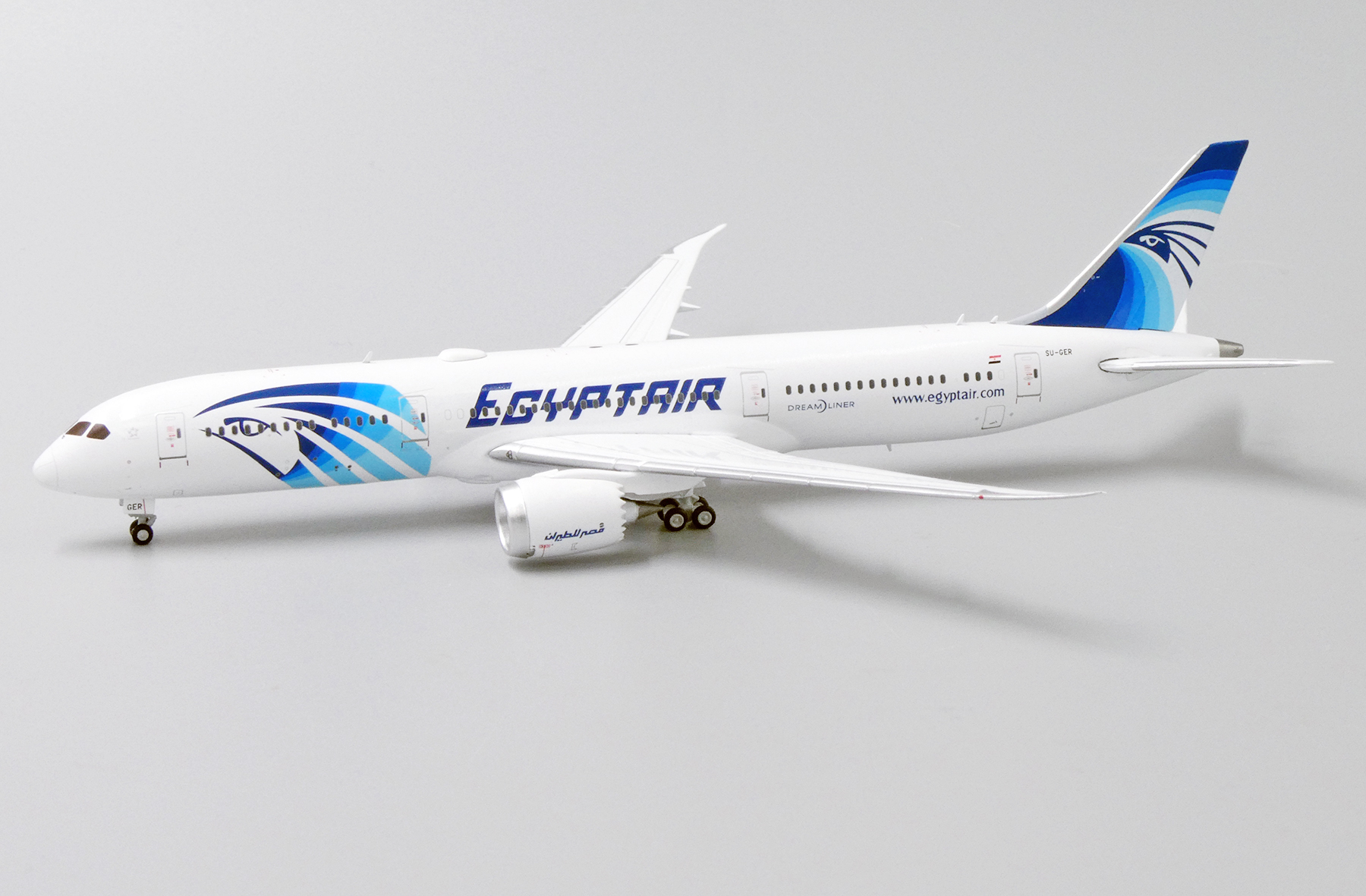 ScaleModelStore.com :: JC Wings 1:400 - LH4144 - Egypt Air Boeing 787-9