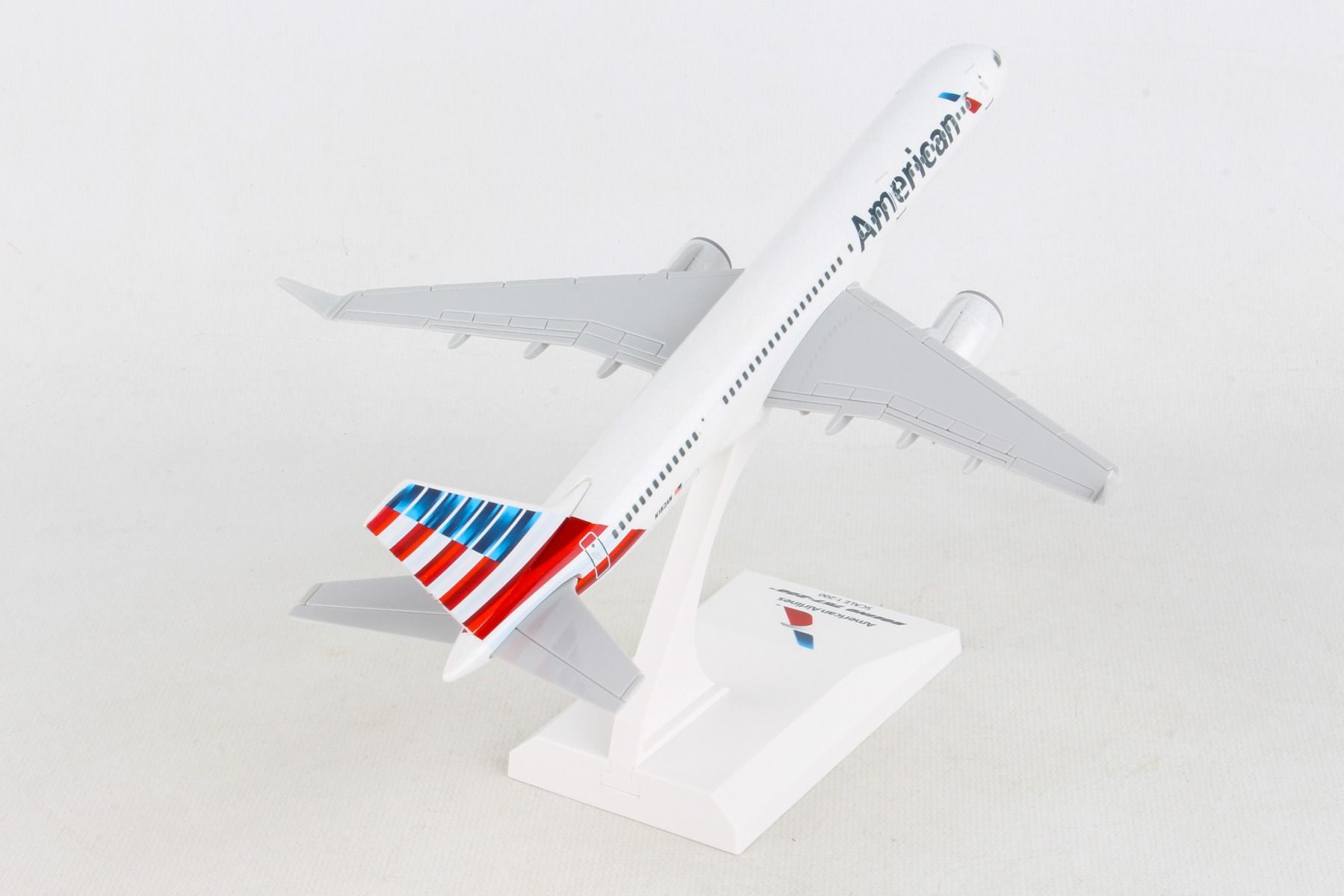 ScaleModelStore.com :: Skymarks 1:200 - SKR770 - American Airlines New ...