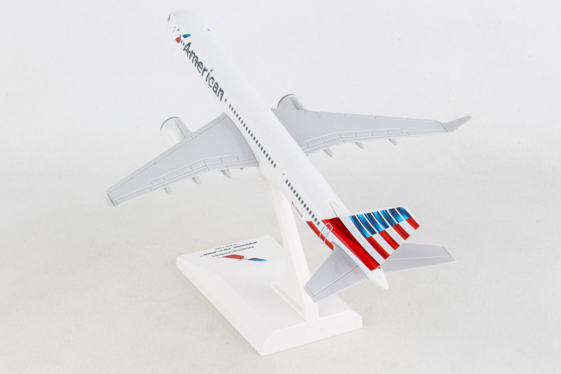 ScaleModelStore.com :: Skymarks 1:200 - SKR770 - American Airlines New ...