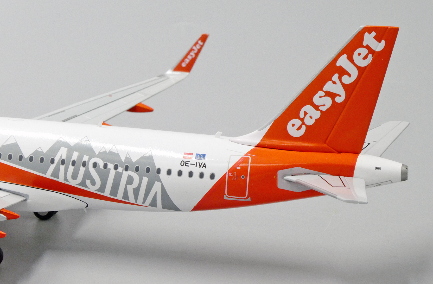 ScaleModelStore.com :: JC Wings 1:200 - EW2320004 - EasyJet Europe ...