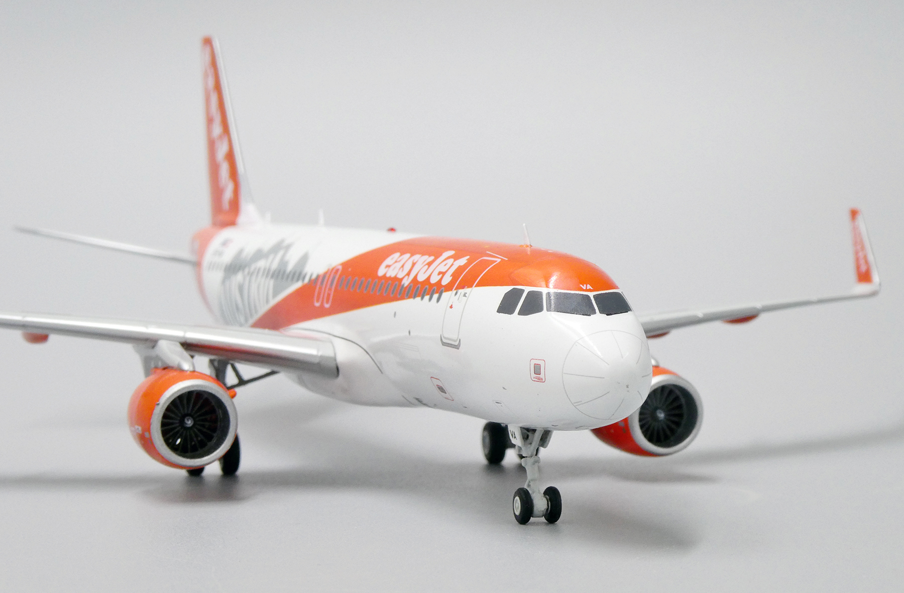 ScaleModelStore.com :: JC Wings 1:200 - EW2320004 - EasyJet Europe ...