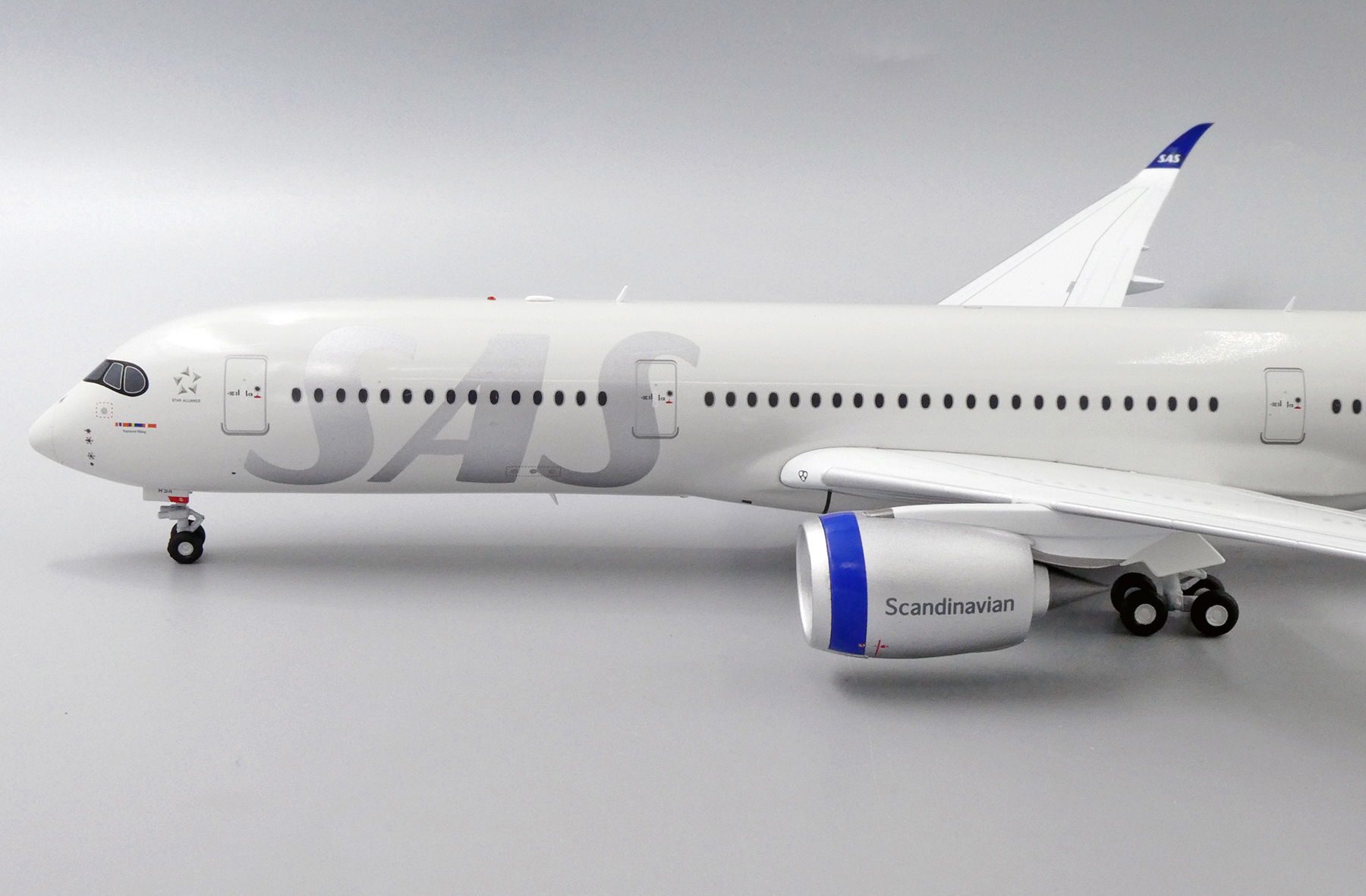 ScaleModelStore.com :: JC Wings 1:200 - XX2369 - SAS Scandinavian ...