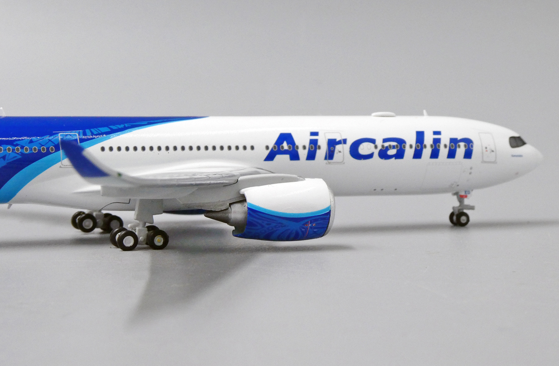 ScaleModelStore.com :: JC Wings 1:400 - XX4214 - Aircalin Airbus A330 ...