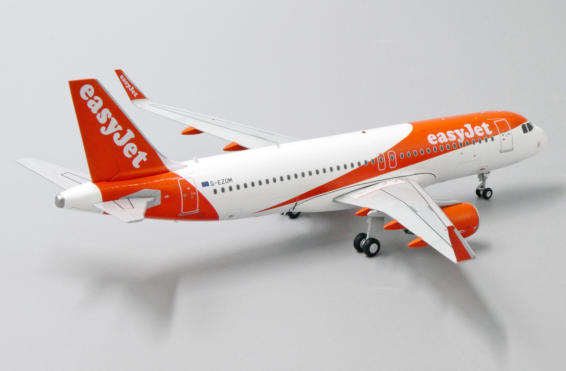 ScaleModelStore.com :: JC Wings 1:200 - EW2320001 - EasyJet Airbus A320