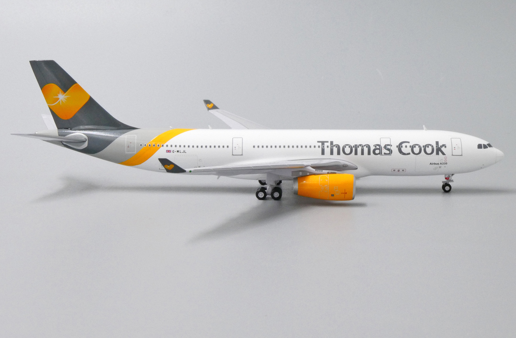 ScaleModelStore.com :: JC Wings 1:400 - LH4157 - Thomas Cook Airlines ...