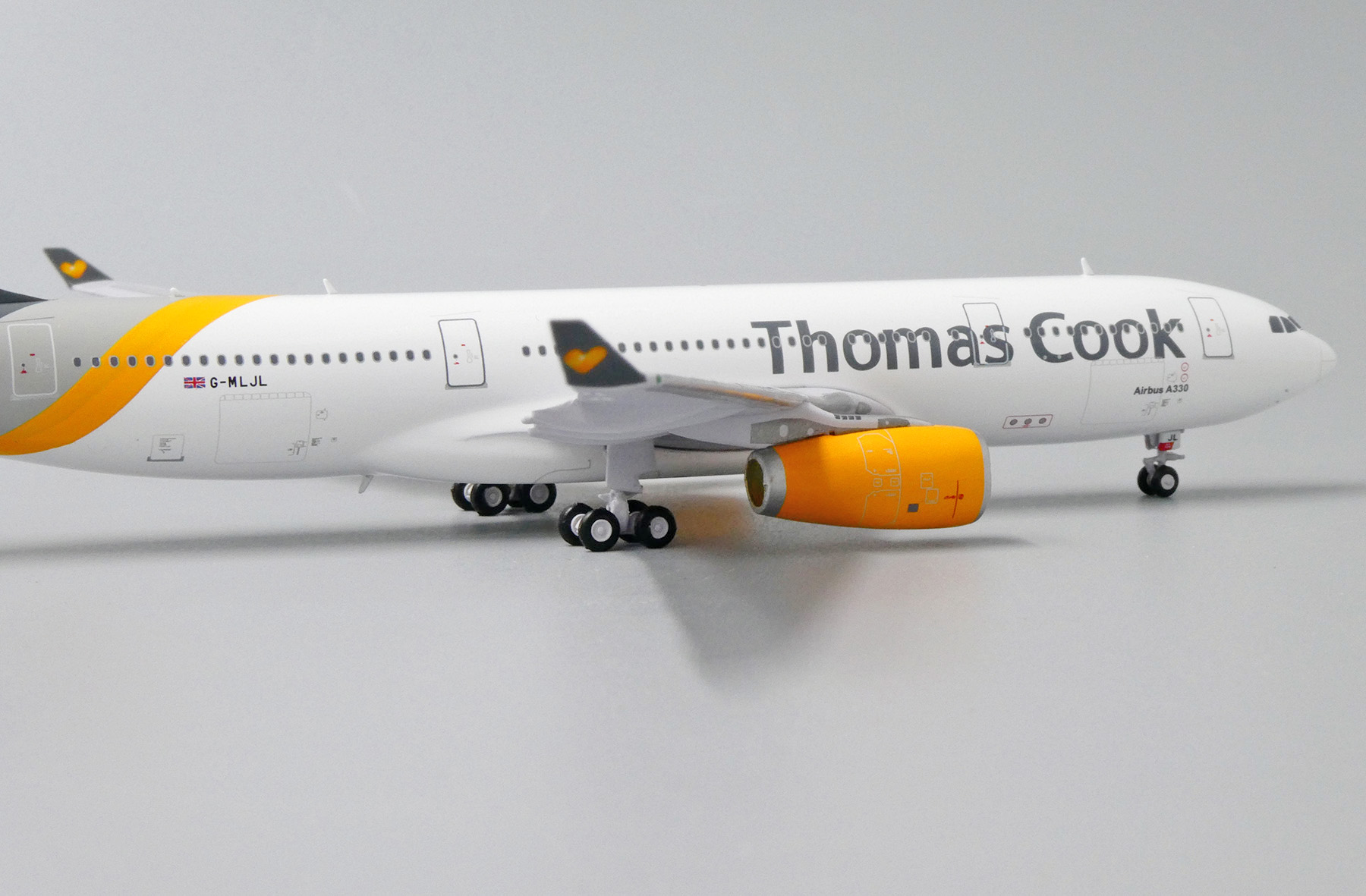 ScaleModelStore.com :: JC Wings 1:400 - LH4157 - Thomas Cook Airlines ...