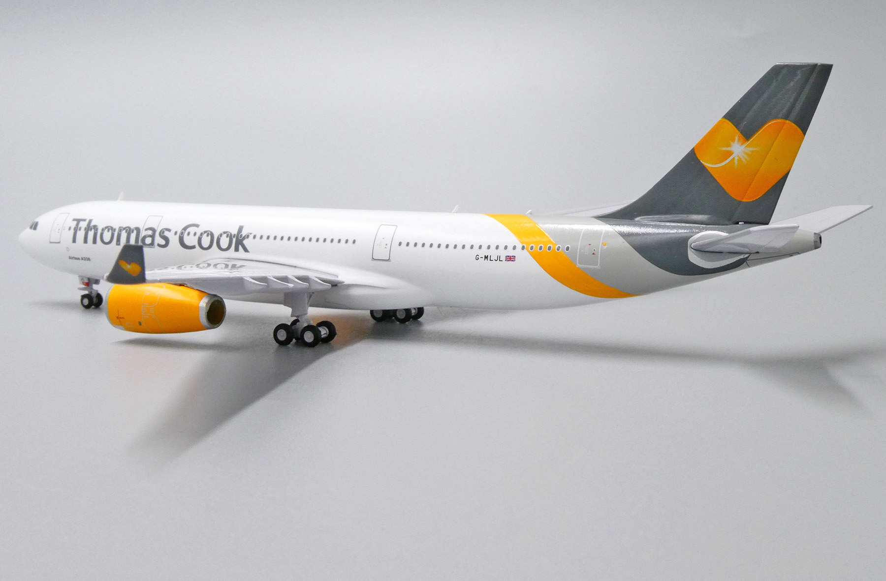 ScaleModelStore.com :: JC Wings 1:400 - LH4157 - Thomas Cook Airlines ...