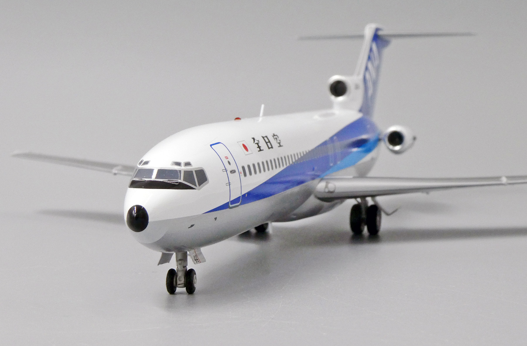 ScaleModelStore.com :: JC Wings 1:200 - EW2722001 - All Nippon Airways Boeing 727-200