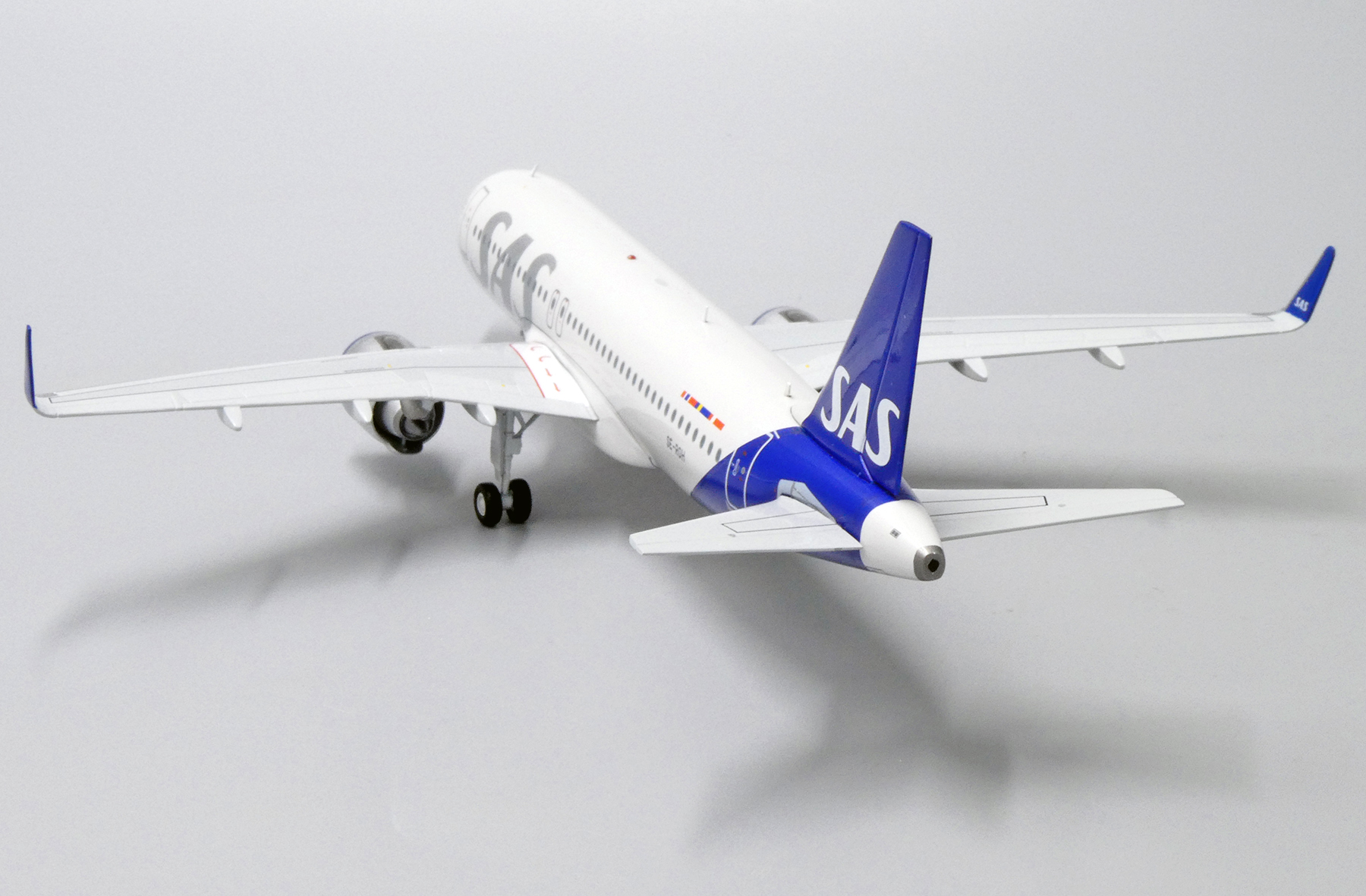 ScaleModelStore.com :: JC Wings 1:200 - XX2368 - SAS Scandinavian ...