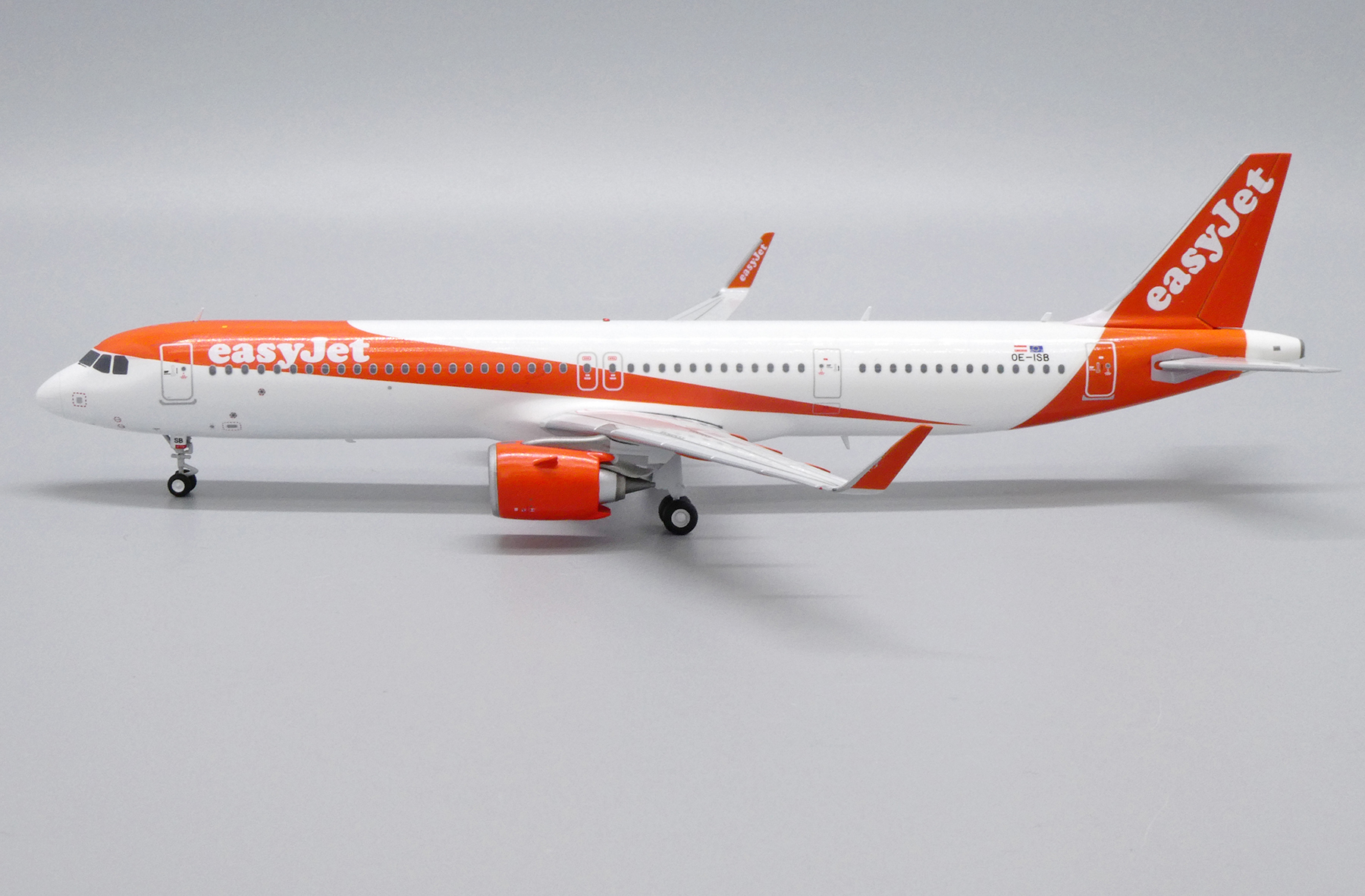 ScaleModelStore.com :: JC Wings 1:200 - EW221N002 - EasyJet Airbus A321neo