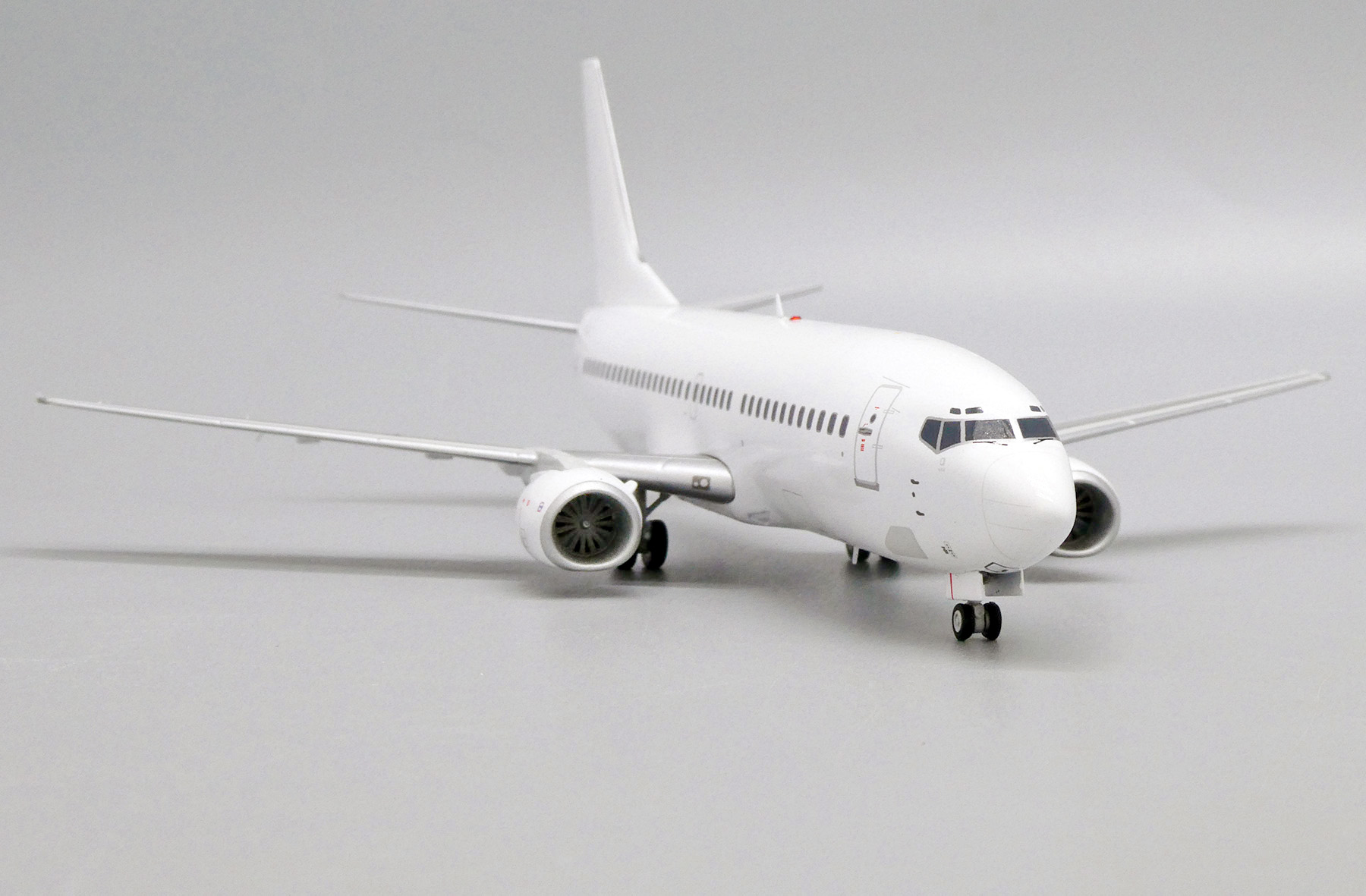 ScaleModelStore.com :: JC Wings 1:200 - BK1069 - Blank Boeing 737-300