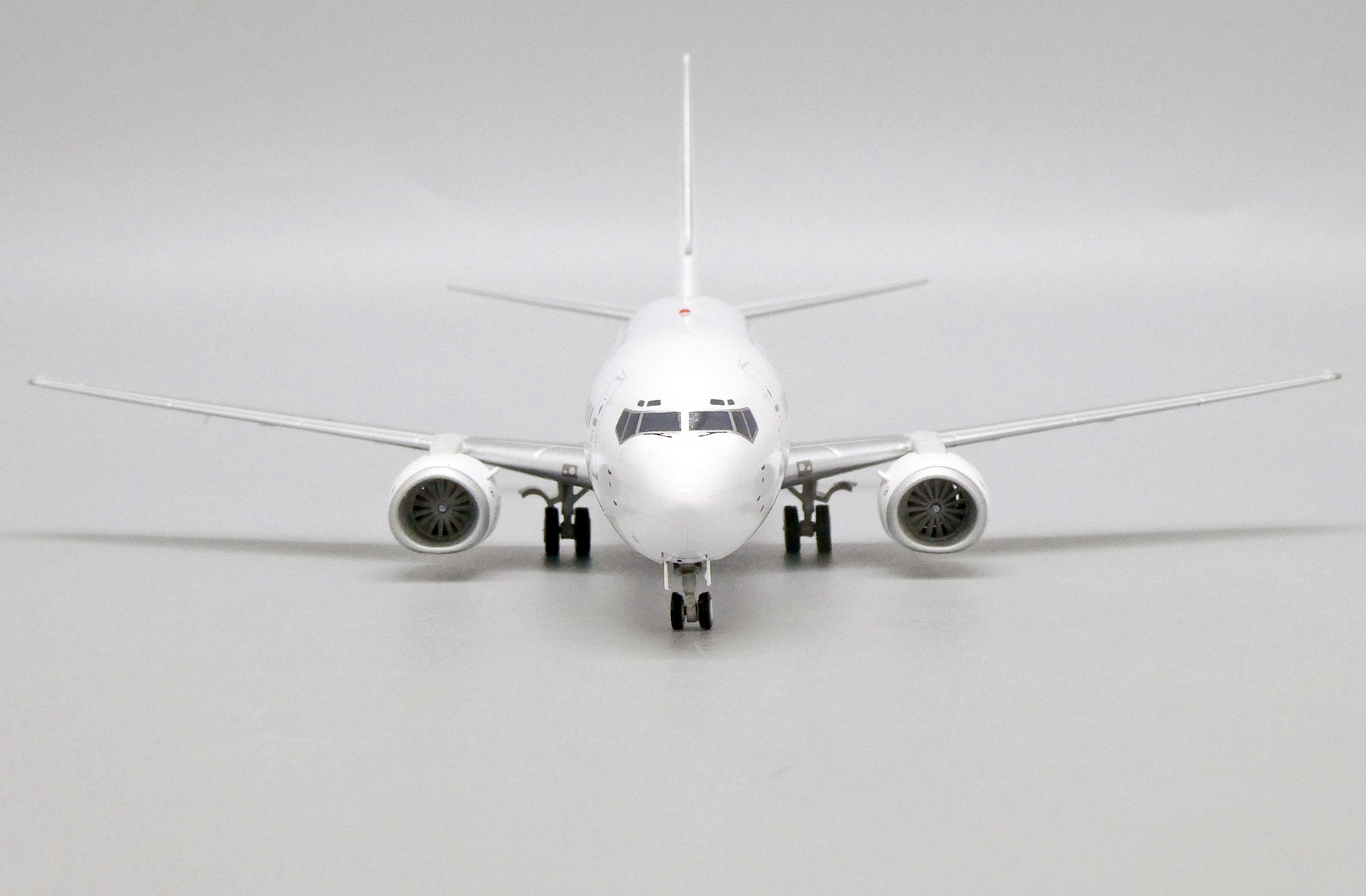 ScaleModelStore.com :: JC Wings 1:200 - BK1069 - Blank Boeing 737-300