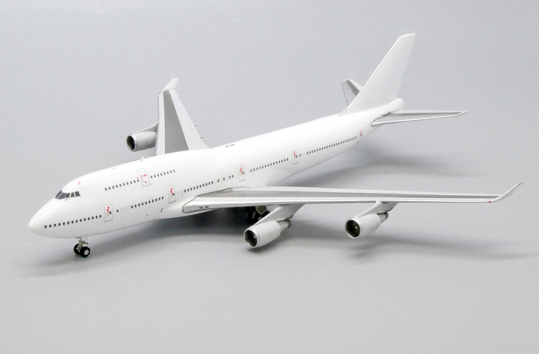 ScaleModelStore.com :: JC Wings 1:400 - BK2007 - Blank Boeing 747-400