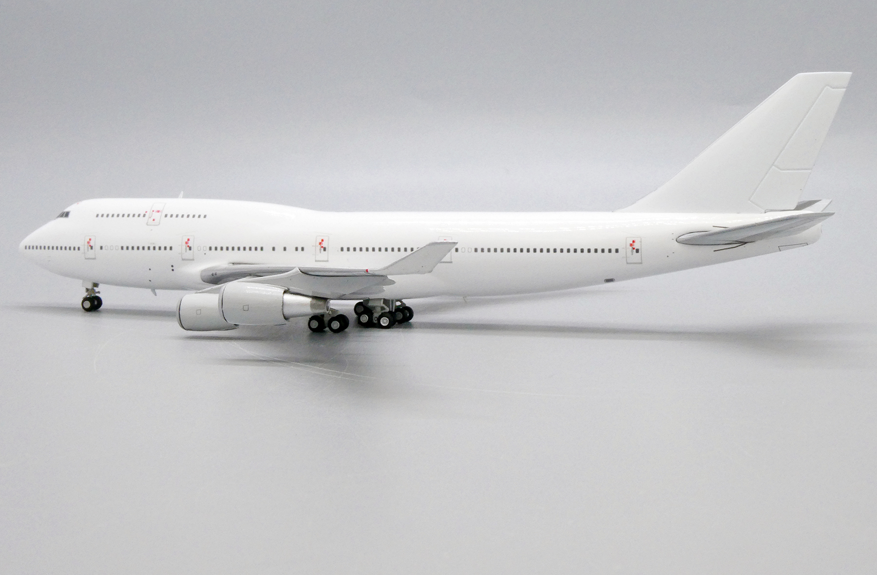 ScaleModelStore.com :: JC Wings 1:400 - BK2007 - Blank Boeing 747-400