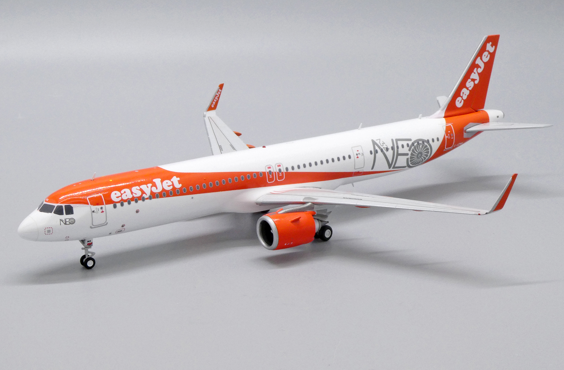 ScaleModelStore.com :: JC Wings 1:200 - EW221N003 - EasyJet Airbus A321neo
