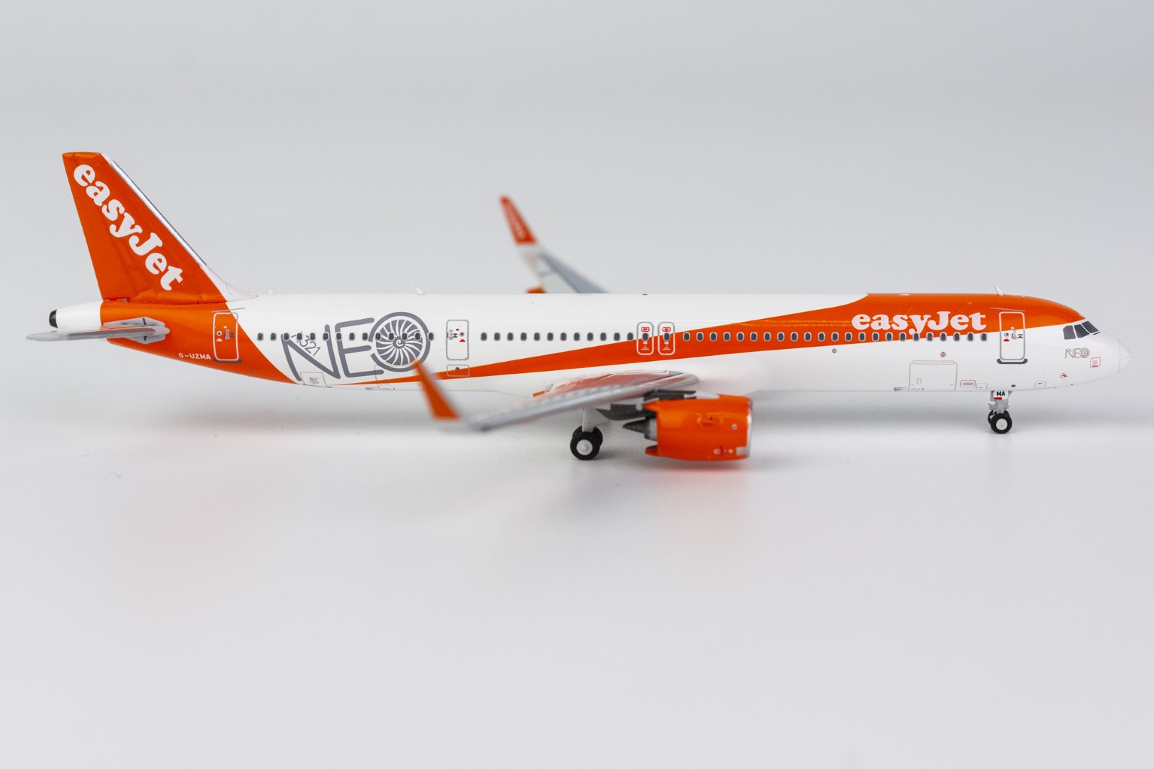 ScaleModelStore.com :: NG Models 1:400 - 13021 - EasyJet Airbus A321neo