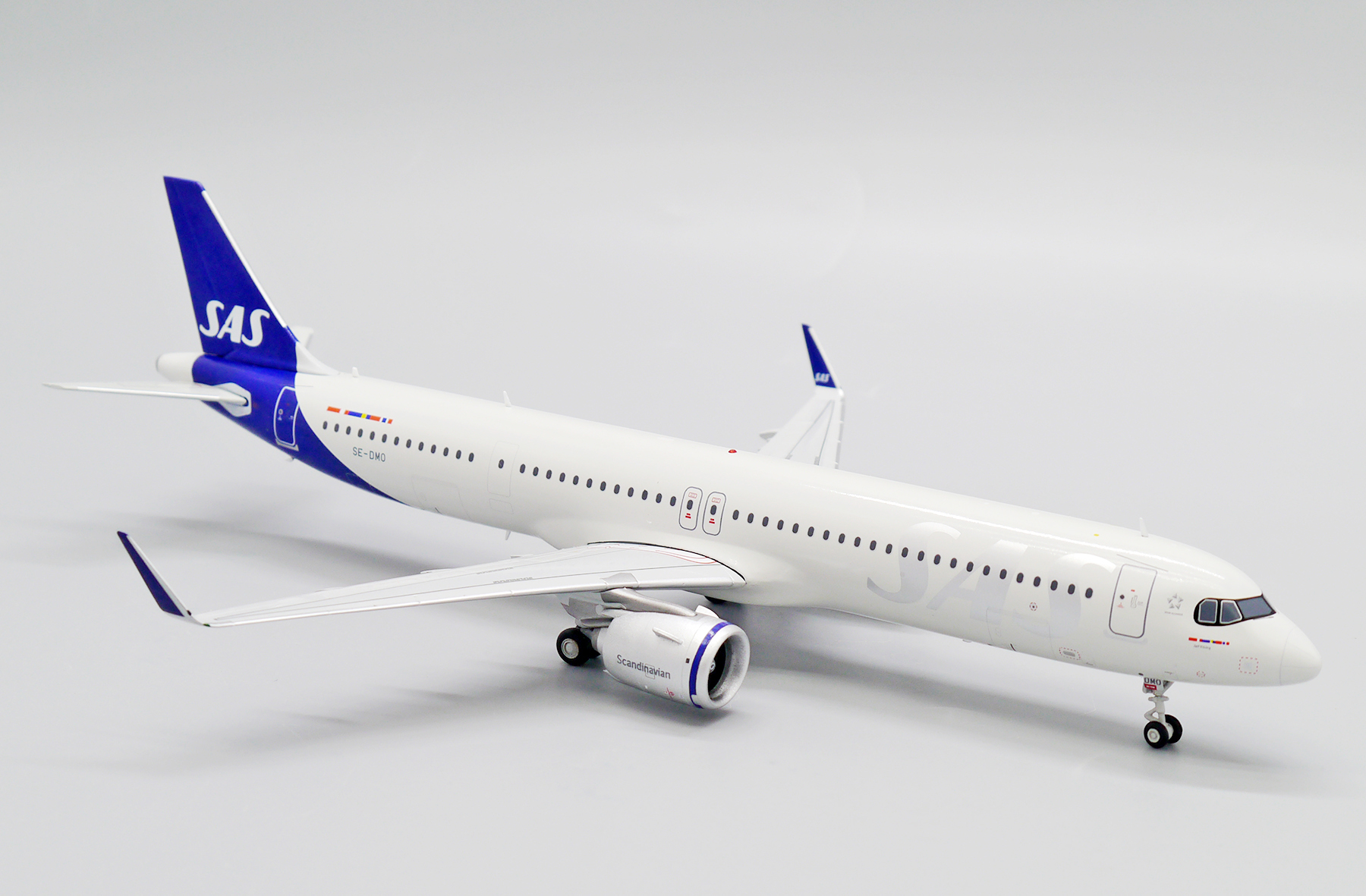 ScaleModelStore.com :: JC Wings 1:200 - XX20021 - SAS Scandinavian ...