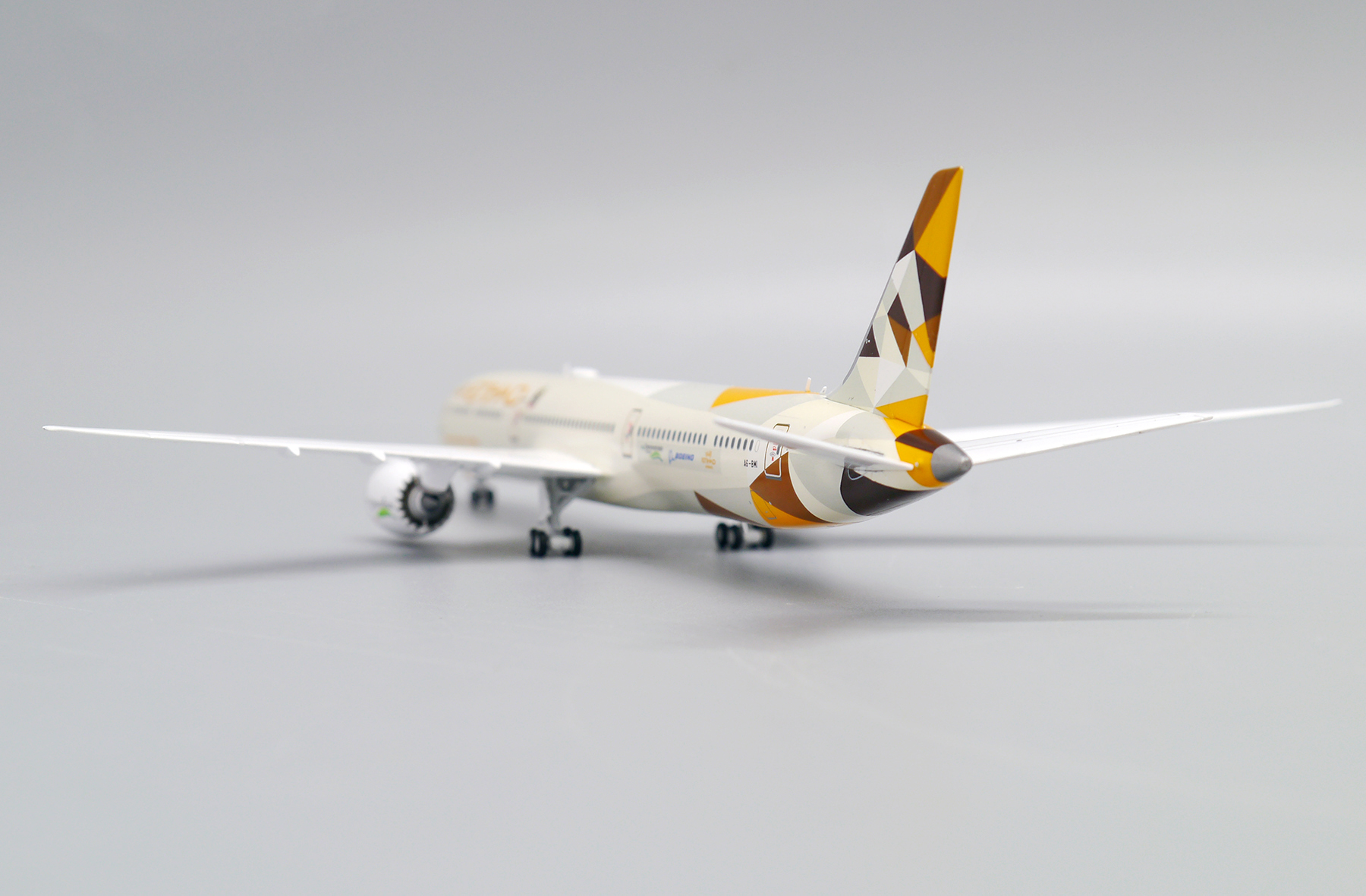 ScaleModelStore.com :: JC Wings 1:400 - XX4904 - Etihad Airways Boeing 787-10