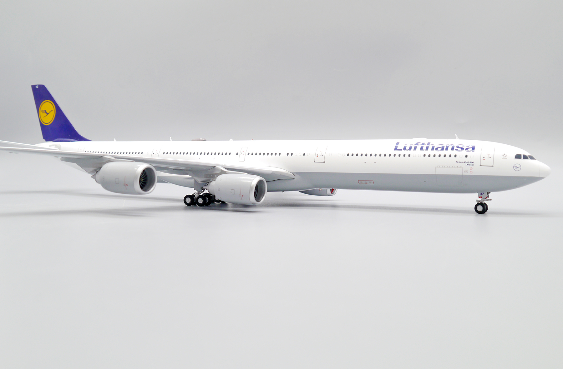 ScaleModelStore.com :: JC Wings 1:200 - EW2346008 - Lufthansa Airbus ...