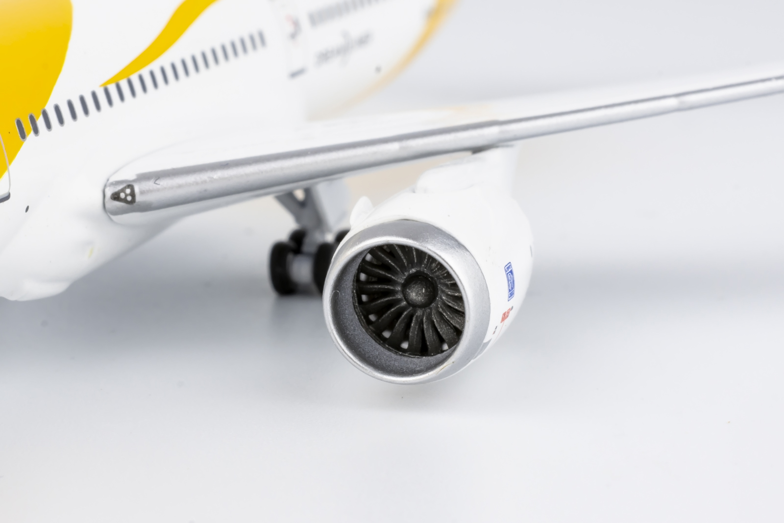 ScaleModelStore.com :: NG Models 1:400 - 55097 - Scoot Boeing 787-9